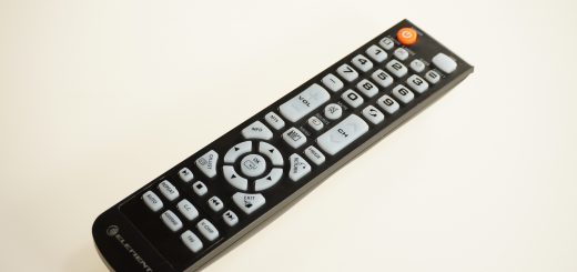 Five Things You Can Do with Your Old and Broken Remote Controls